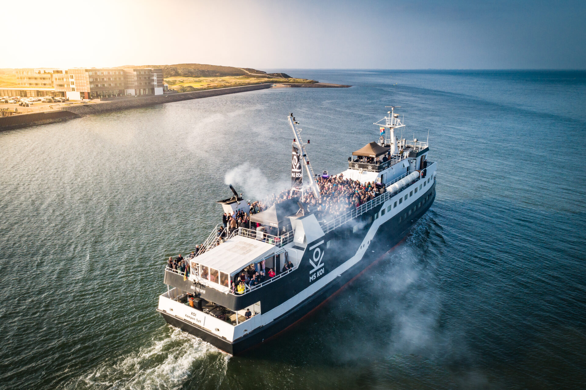 SCHLAGERPARTY - WUNDERBAR MEETS MS KOI - Eventschiff MS KOI